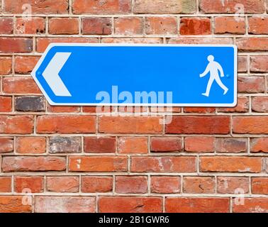 Street Sign the Direction Way to COMPUTER COURSE Stock Photo - Alamy