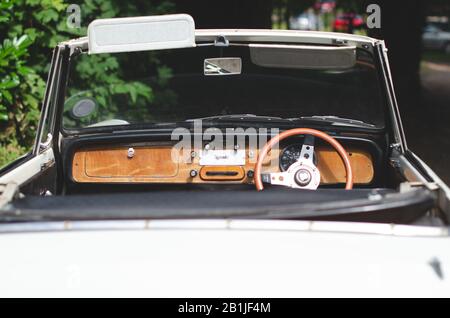 Steering wheel and dashboard of a Triumph Herald 13/60 (1967-1970 Stock ...