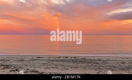 Sunset at Rainbow Bay beach, Gold Coast, Australia Stock Photo - Alamy