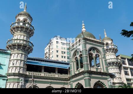 Myanmar, Yangon, Surti Sunni Jamah Mosque Stock Photo - Alamy
