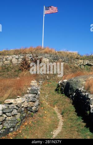 flag State of Connecticut on a flagpole in front of blue sky Stock ...
