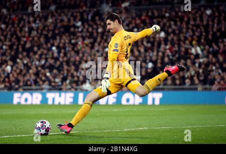 Real Madrid's goalkeeper Thibaut Courtois passes the ball during the ...