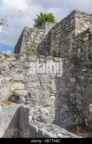 Structure 36, Mayan pyramid at Dzibilchaltun, Yucatan, Mexico Stock ...