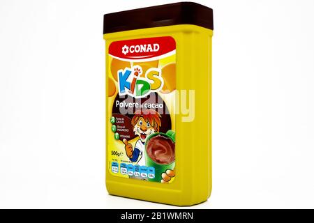 CONAD KIDS Instant Chocolate Cocoa Drink Powder Stock Photo - Alamy