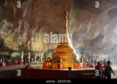 Golden stupa, Saddan Cave, Hpa-an in Myanmar Stock Photo - Alamy