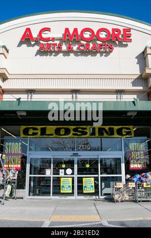 'Store Closing' signage outside of a A.C. Moore retail store location ...
