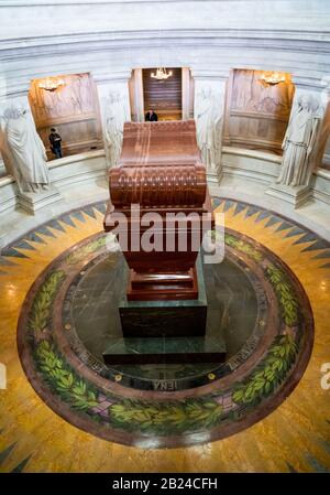 Napoleon I (1769-1821): Coffin and tomb. Lithograph Stock Photo - Alamy