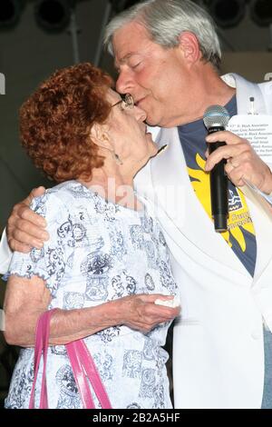 Brooklyn Borough President Marty Markowitz, Tina Knowles, Beyonce ...