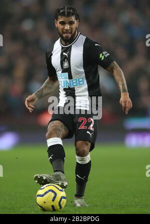 Newcastle United's DeAndre Yedlin during the Premier League match at ...