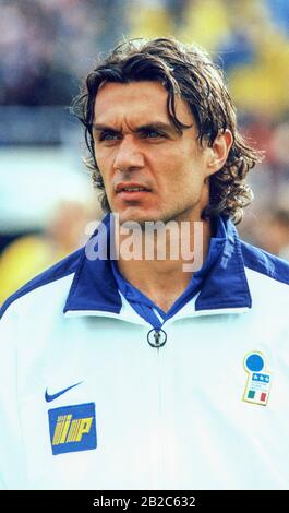 PAOLO MALDINI AC MILAN 09 August 1995 Stock Photo - Alamy