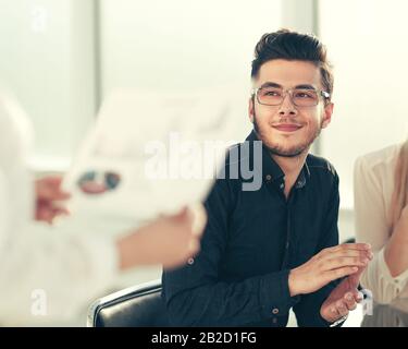 employees applauded the Manager Stock Photo - Alamy