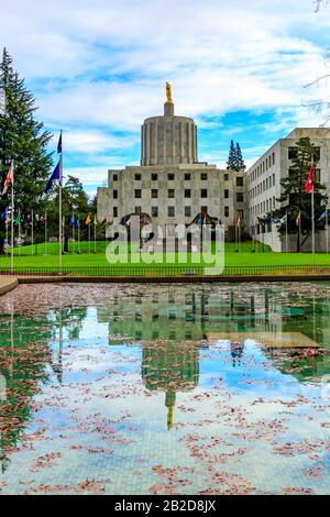 Oregon State Capitol Building in Salem Oregon with park benches and ...