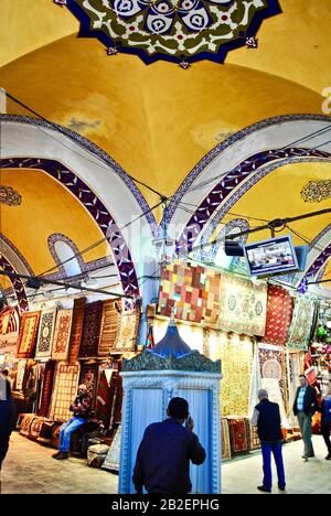 Traditional Turkish rugs for sale, Grand Bazaar (Great Bazaar ...