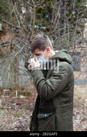 Asian man wear medical mask prevent coronavirus, Face mask protect ...