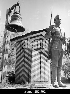Turkish soldier WW2 Stock Photo - Alamy
