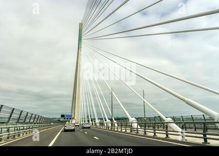 The M90 motorway heading north from Edinburgh across the Queensferry ...