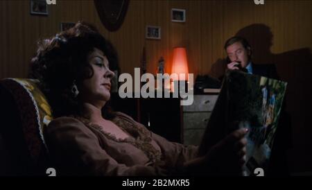 GET CARTER, Rosemarie Dunham, Michael Caine, 1971 Stock Photo - Alamy