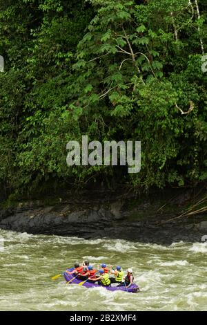 Whitewater Rafting Boat Group Of Seven People Stock Photo - Alamy