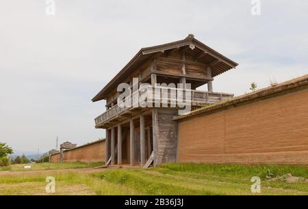 Reconstructed Outer South Gate and clay wall (tsuijibei) of Shiwa ...