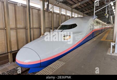 NIIGATA, Japan - The bullet train Toki No. 325 on the Joetsu Shinkansen ...
