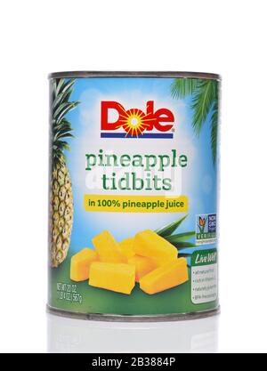 IRVINE, CALIFORNIA - 24 DECEMBER 2019: A Family Size box of Nabisco ...