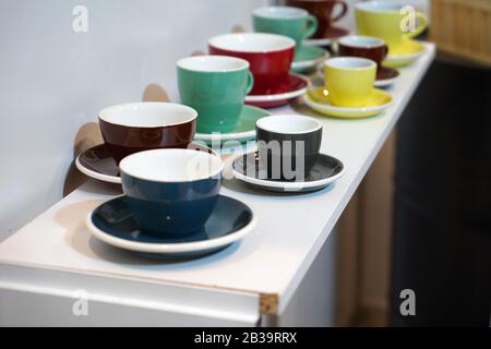 coffee cups lined up Stock Photo - Alamy