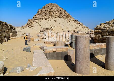 The 5th Dynasty Pyramid of Sahure at Abu Sir, Egypt Stock Photo - Alamy