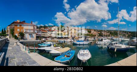 Port and village view, Volosko near Opatija, Istria, Kvarner Gulf Bay ...