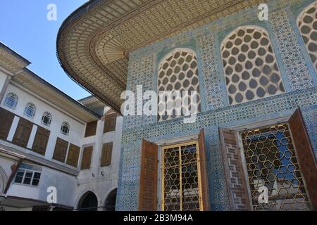 The Audience Chamber (Arz Odası), Topkapi Palace, Istanbul, Turkey ...