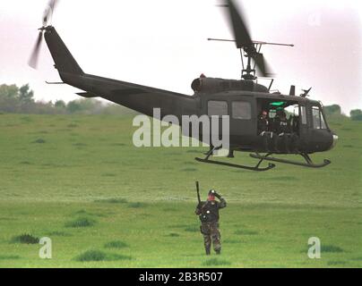 Waco, Texas: Bureau of Alcohol, Tobacco and Firearms agents (ATF) at ...