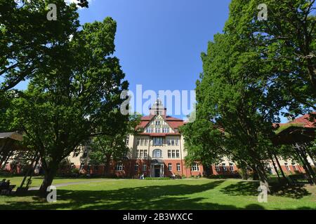 Neurologische Rehabilitationsklinik, Klinik Beelitz, Beelitz ...