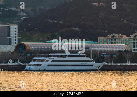 Pleasure ship on the Caspian Sea in Baku Stock Photo - Alamy