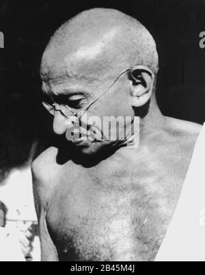 Mahatma Gandhi Portrait profile, India, Asia, March 1930 Stock Photo ...