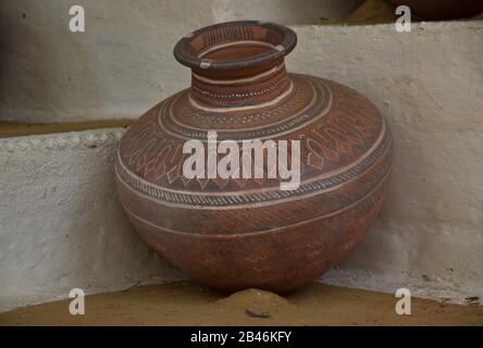 Earthen Pot or Clay Pot or Matka or Matki used in Indian Subcontinent ...