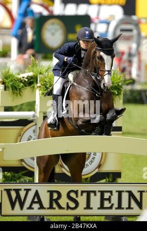 Edwina Alexander (AUS) riding Isovlas Pialotta, World Equestrian Games ...