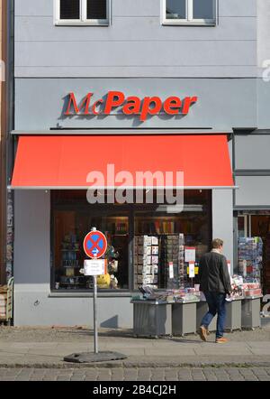 Strassenszene, Pappelallee, Prenzlauer Berg, Berlin, Deutschland Stock ...