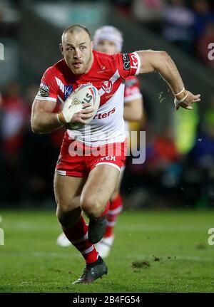 James Roby #9 of St Helens during the Betfred Super League Round 26 ...