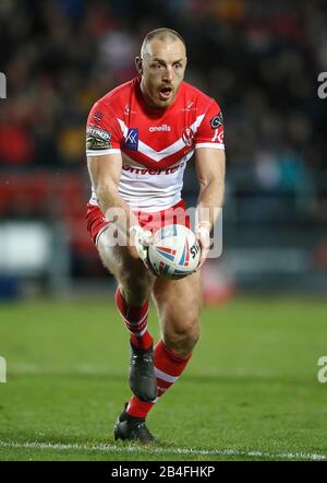James Roby #9 of St Helens during the Betfred Super League Round 26 ...