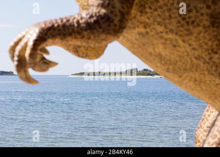 Dinosaurs on the Croatian island of Brijuni Stock Photo - Alamy