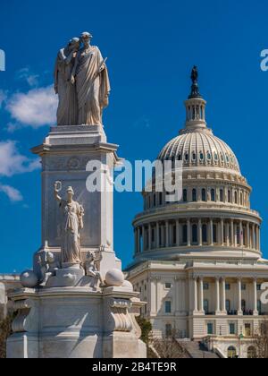 Peace Monument and Capitol Building, Washington D.C Stock Photo - Alamy