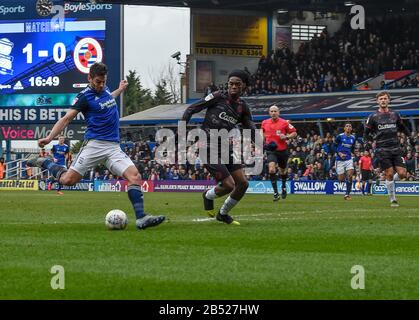 Birmingham, UK. 7th Mar, 2020. Tremendous battle all game between Lucas ...