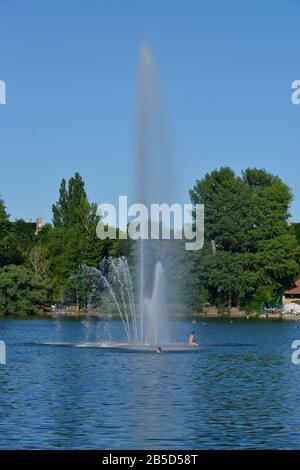Weisser See, Weissensee, Berlin, Deutschland / Weißensee Stock Photo ...