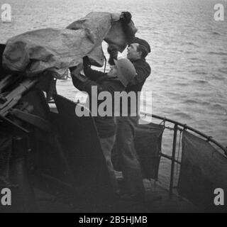 Kriegsfischkutter KFK Deutsche Kriegsmarine / Germany Navy War Fishing ...