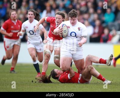 England's Hannah Botterman during the Women's Rugby World Cup pool C ...