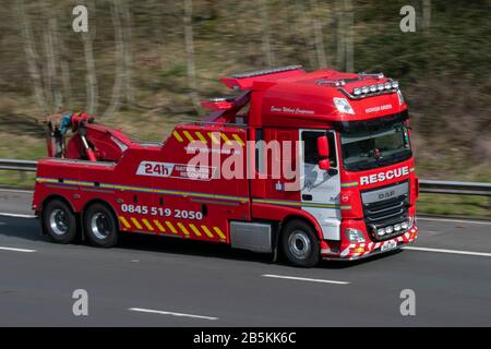 DAF HGV breakdown recovery rescue traveling on the M6 motorway near ...