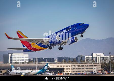 John Wayne Airport: Southwest Airlines Boeing 737-900 with registration ...