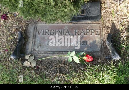 Grave of VIRGINIA RAPPE in The Hollywood Cemetery, Los Angeles. Dying ...