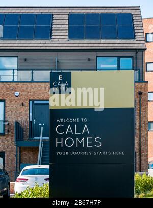 Cala Homes sign at Waterfront Plaza development, Victoria Quay, Leith ...