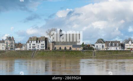 Amboise, France The Notre-Dame-du-bout-des-ponts church on the banks of ...