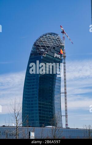 PWC Tower under construction named The Curved One, in Milan CityLife ...